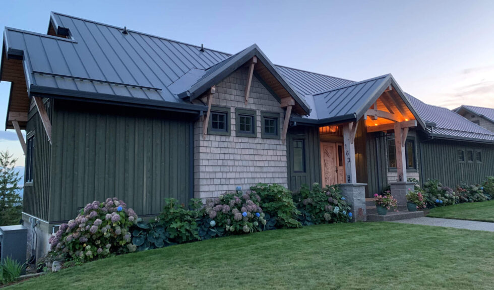 Beautiful Custom Hybrid Timber Frame Home - Tamlin International Homes